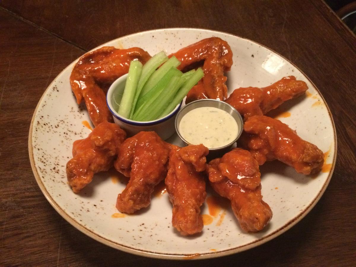 Receta de Buffalo Wings: las alitas de pollo picantes de USA | Cocina
