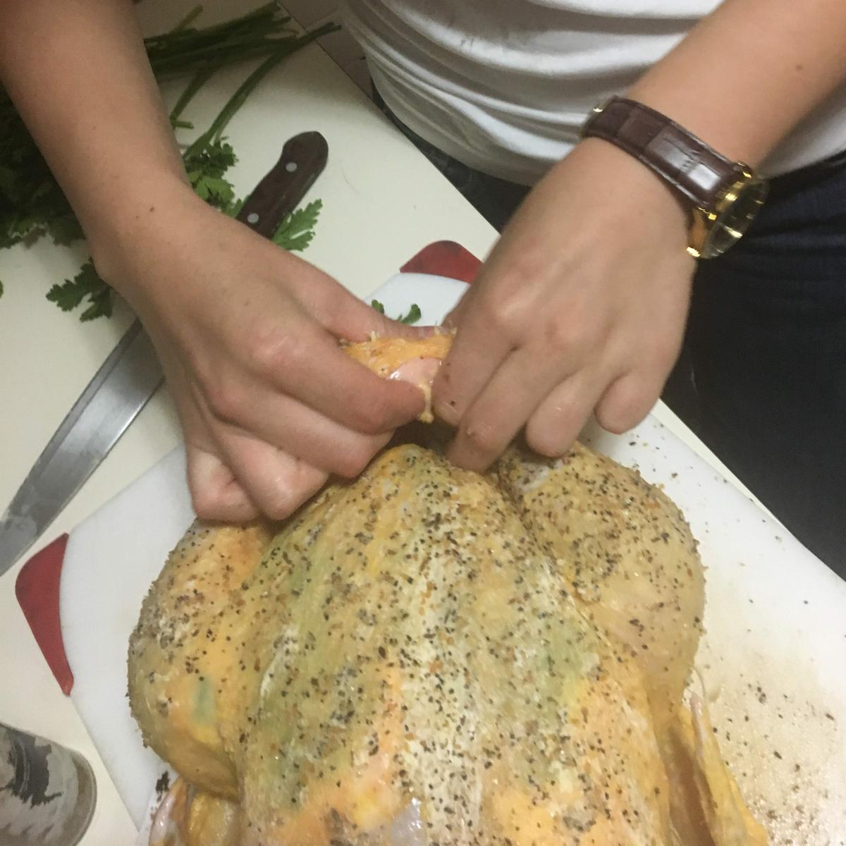 Pollo al horno con vegetales, para principiantes | Cocina