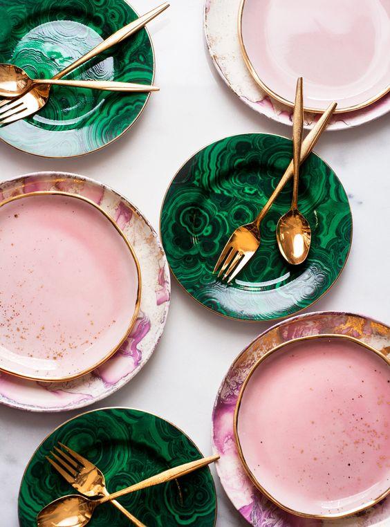 Apuesta por el verde y el rosa en decoración | Decoración