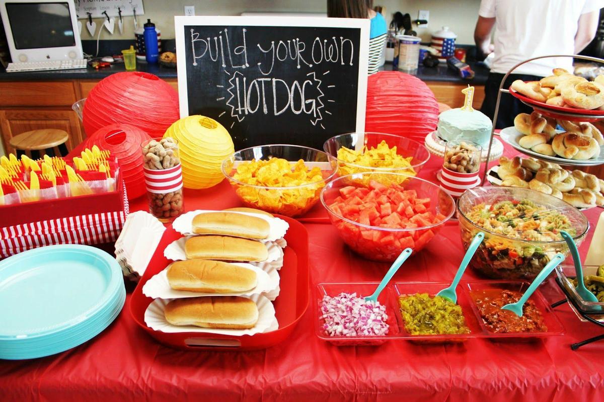 Ideas sencillas de hot dog para fiestas | Cocina