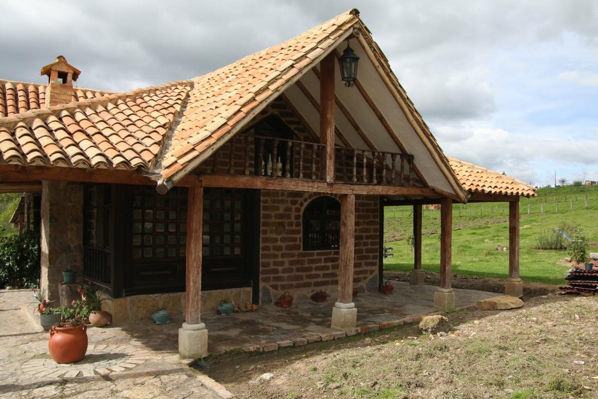 Casas antiguas con adobe y teja | Decoración