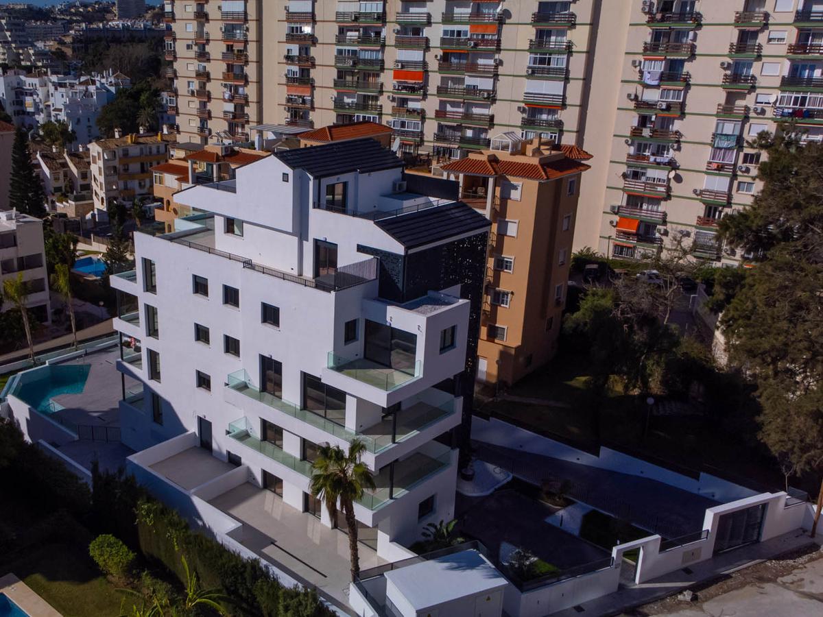 EJECUCIÓN DE EDIFICIO DE 13 VIVIENDAS, GARAJES Y PISCINA EN BENALMÁDENA | Decoración