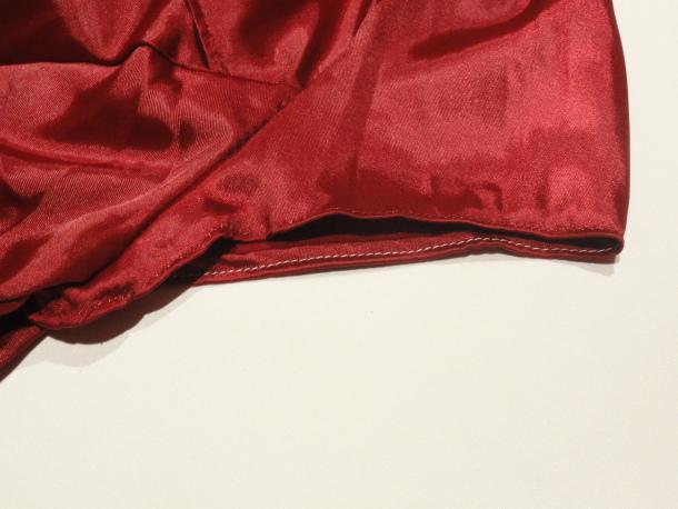 Cómo cortar las mangas de una camisa | Manualidades Cómo cortar las mangas de una camisa | Manualidades