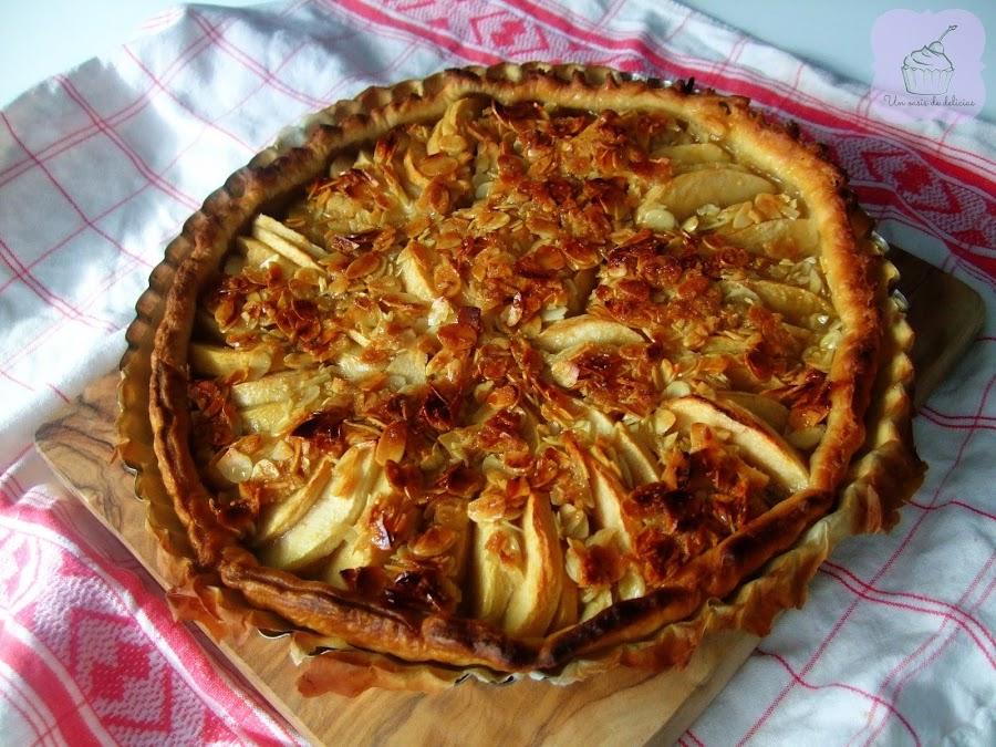 Tarta de manzana con miel y almendras | Cocina