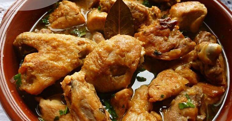 Pollo en salsa, receta tradicional | Cocina