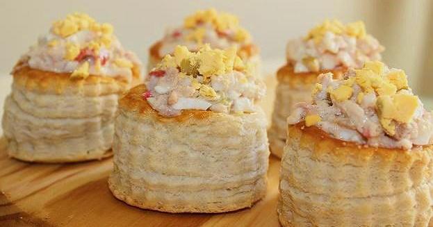 Receta de volovanes rellenos de atún | Cocina