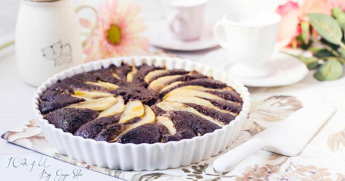 Pastel de pera y chocolate sin gluten | Cocina